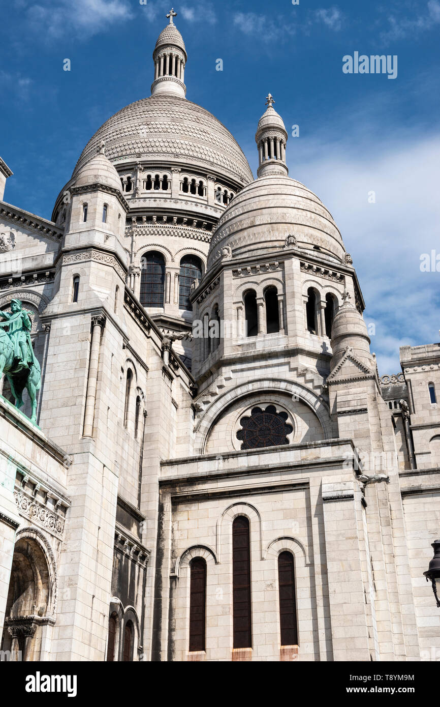 Close up view of Sacre-Coeur Basilica in Montmartre, Paris, France ...