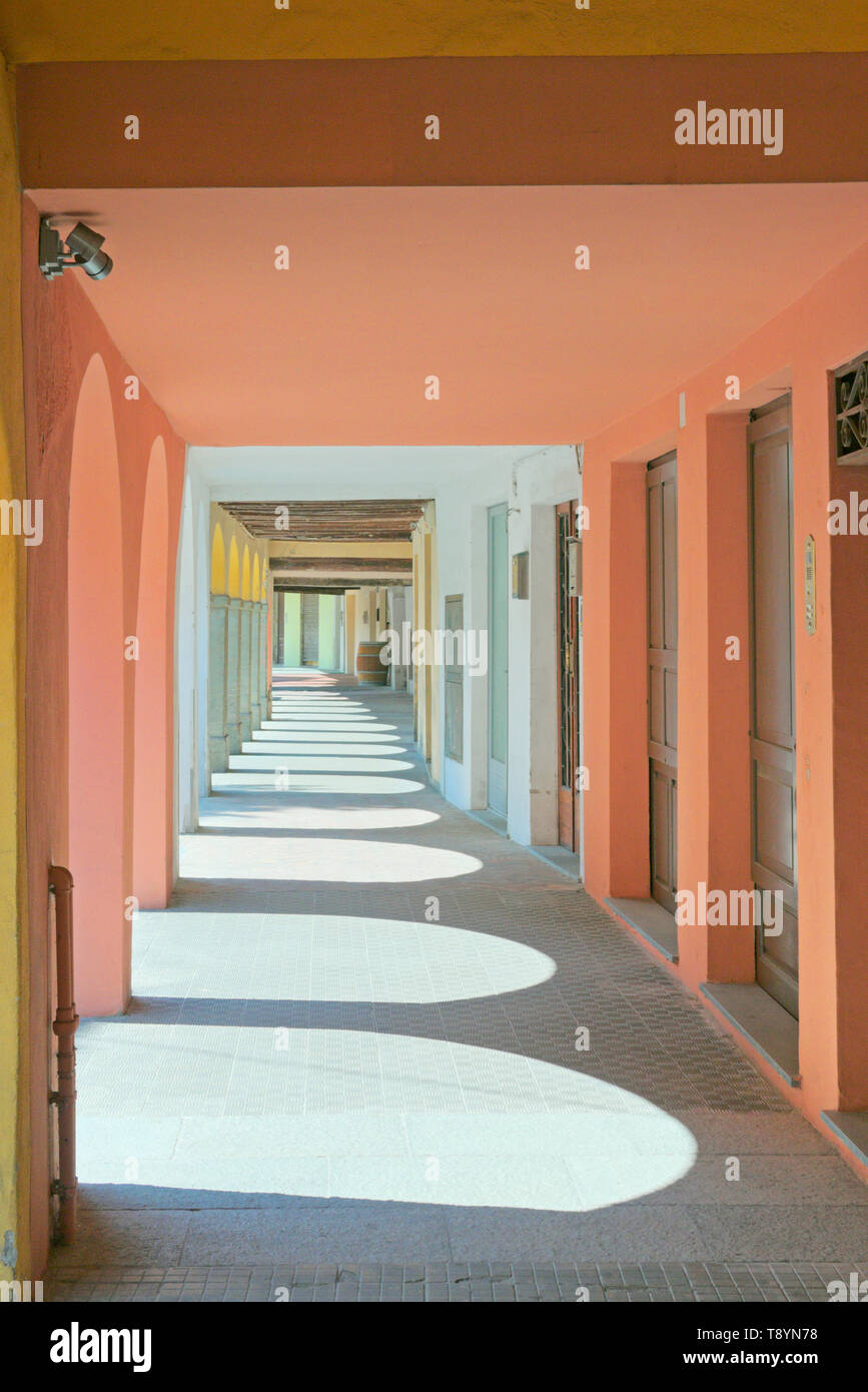 Outdoor corridor hi-res stock photography and images - Alamy