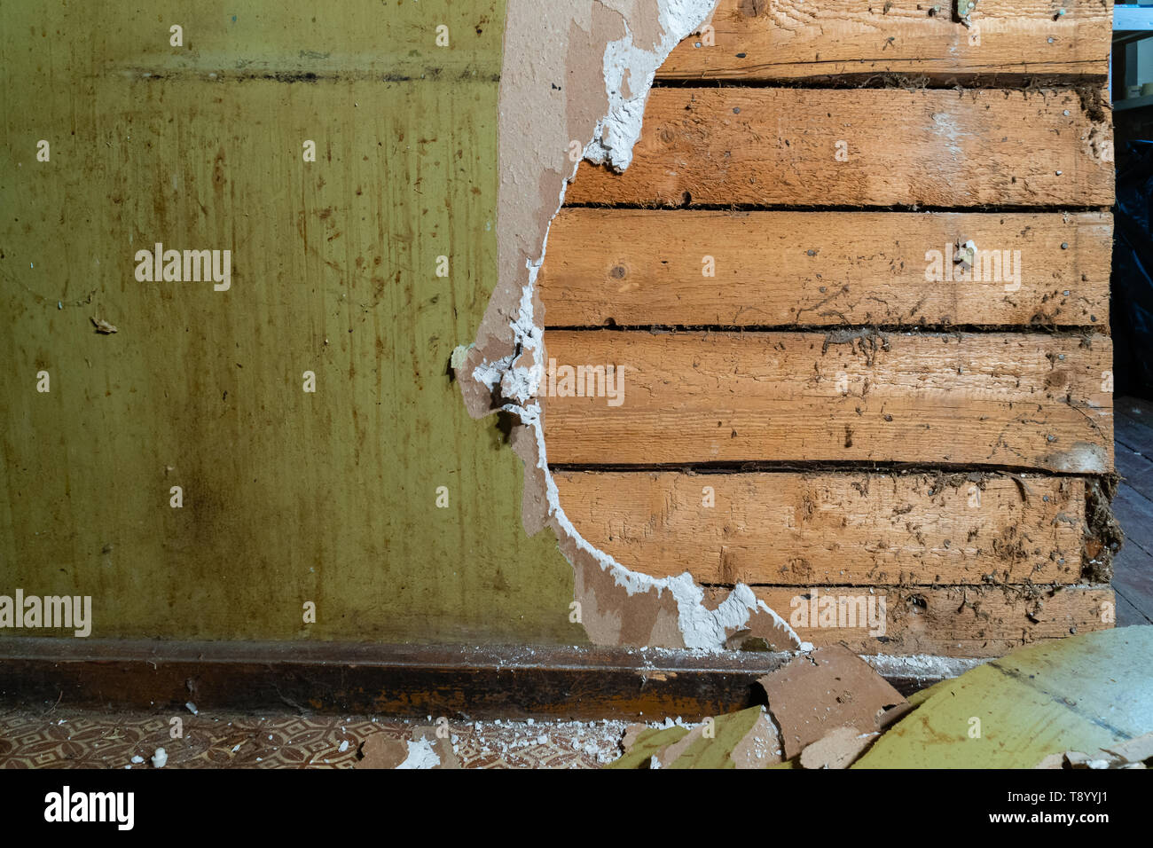 Plasterboard wall hi-res stock photography and images - Alamy
