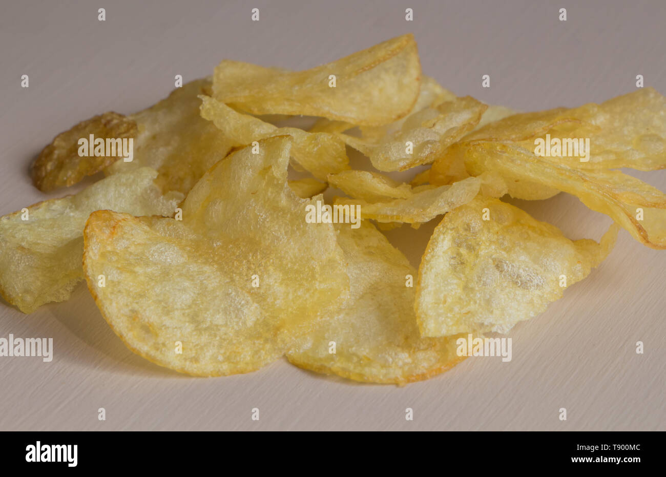 Crisps yellow hi-res stock photography and images - Alamy