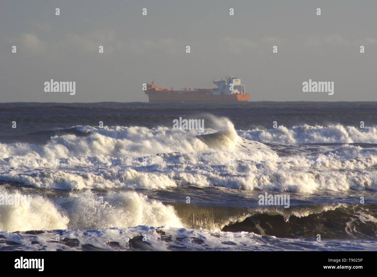 Ship Breaking Waves High Resolution Stock Photography and Images - Alamy