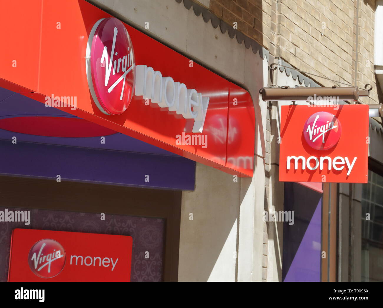 Signs signage logos hi-res stock photography and images - Alamy