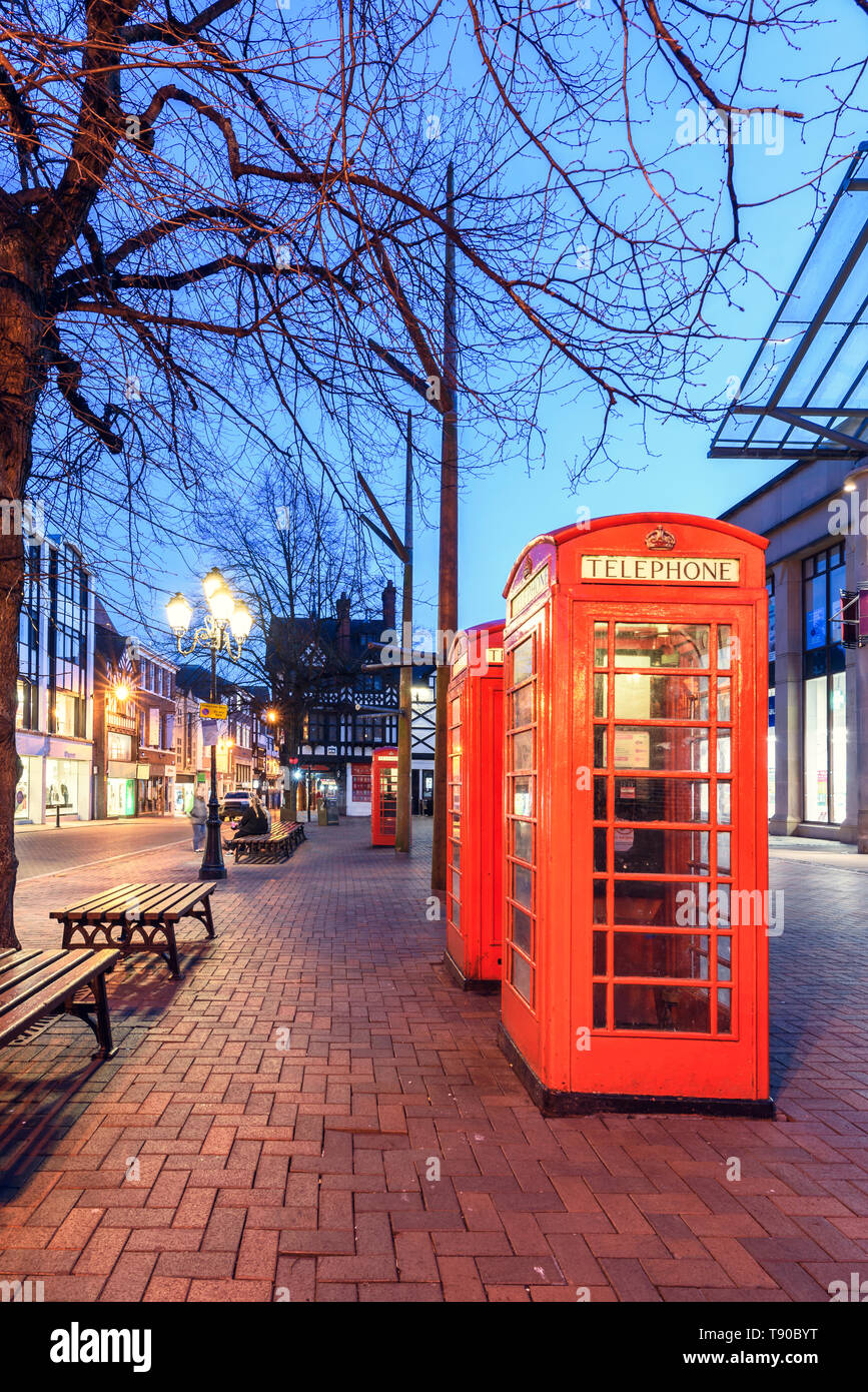 The red phone box is a familiar sight on the streets of the United ...