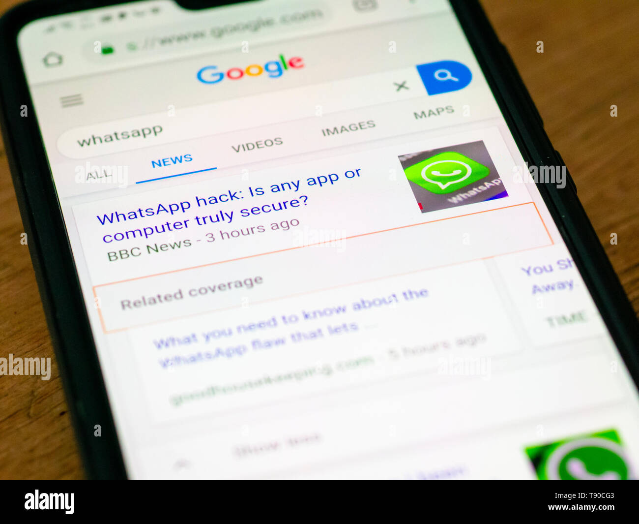 Whatsapp security update hi-res stock photography and images - Alamy