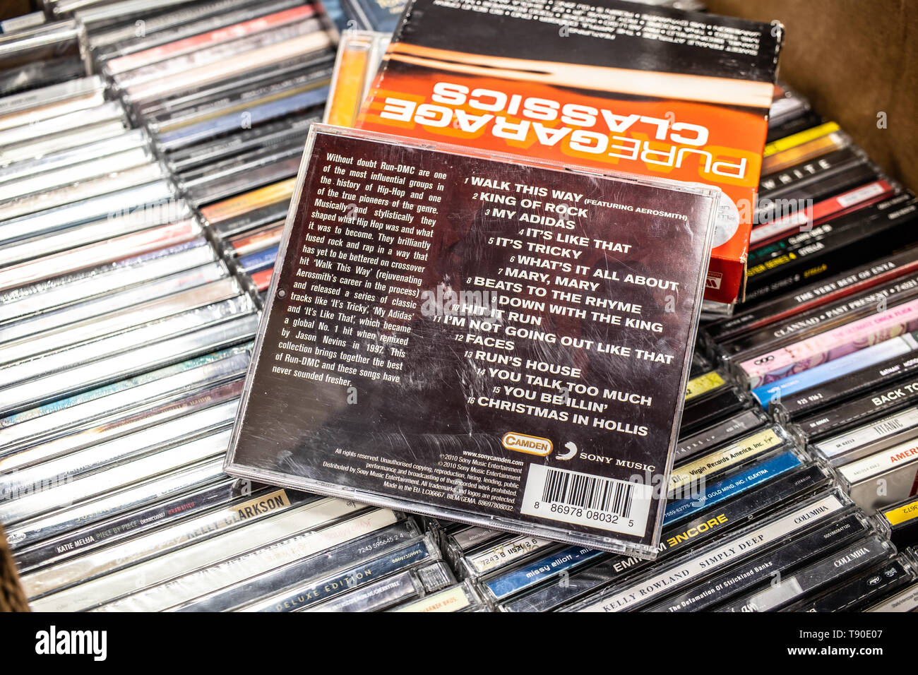 Run dmc american pop group hi-res stock photography and images - Alamy