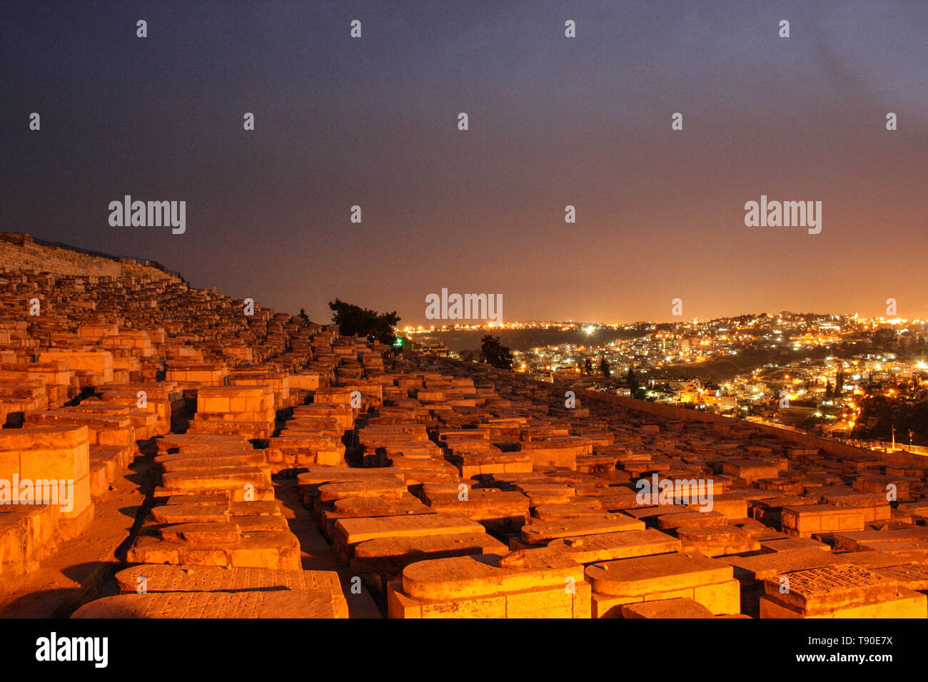 Background at night in jerusalem hi-res stock photography and images ...