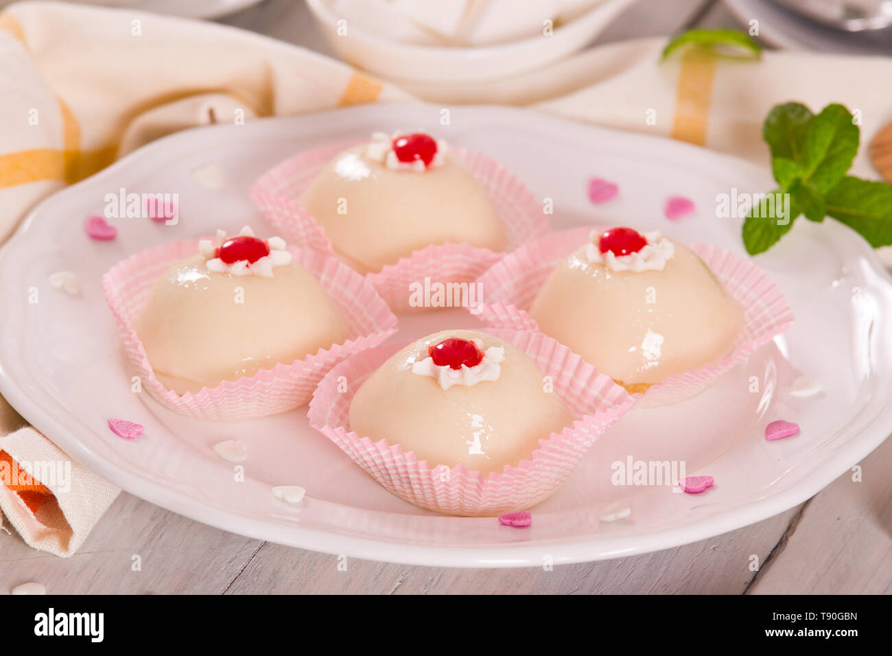 Sicilian ricotta cake (Cassata Stock Photo - Alamy