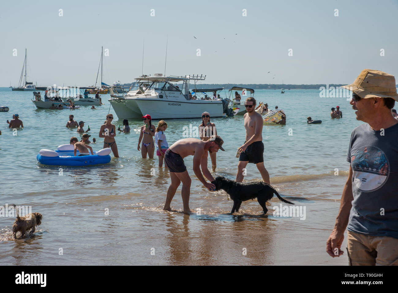 Darwin, Northern Territory, Australia-July 22,2018: Mindil Beach with ...