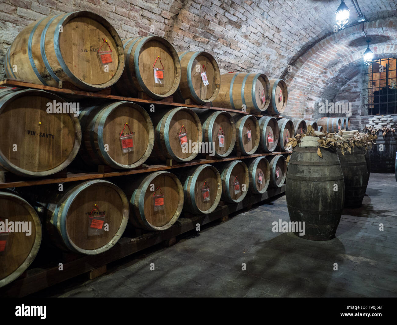 Ancient medieval barrels hi-res stock photography and images - Alamy