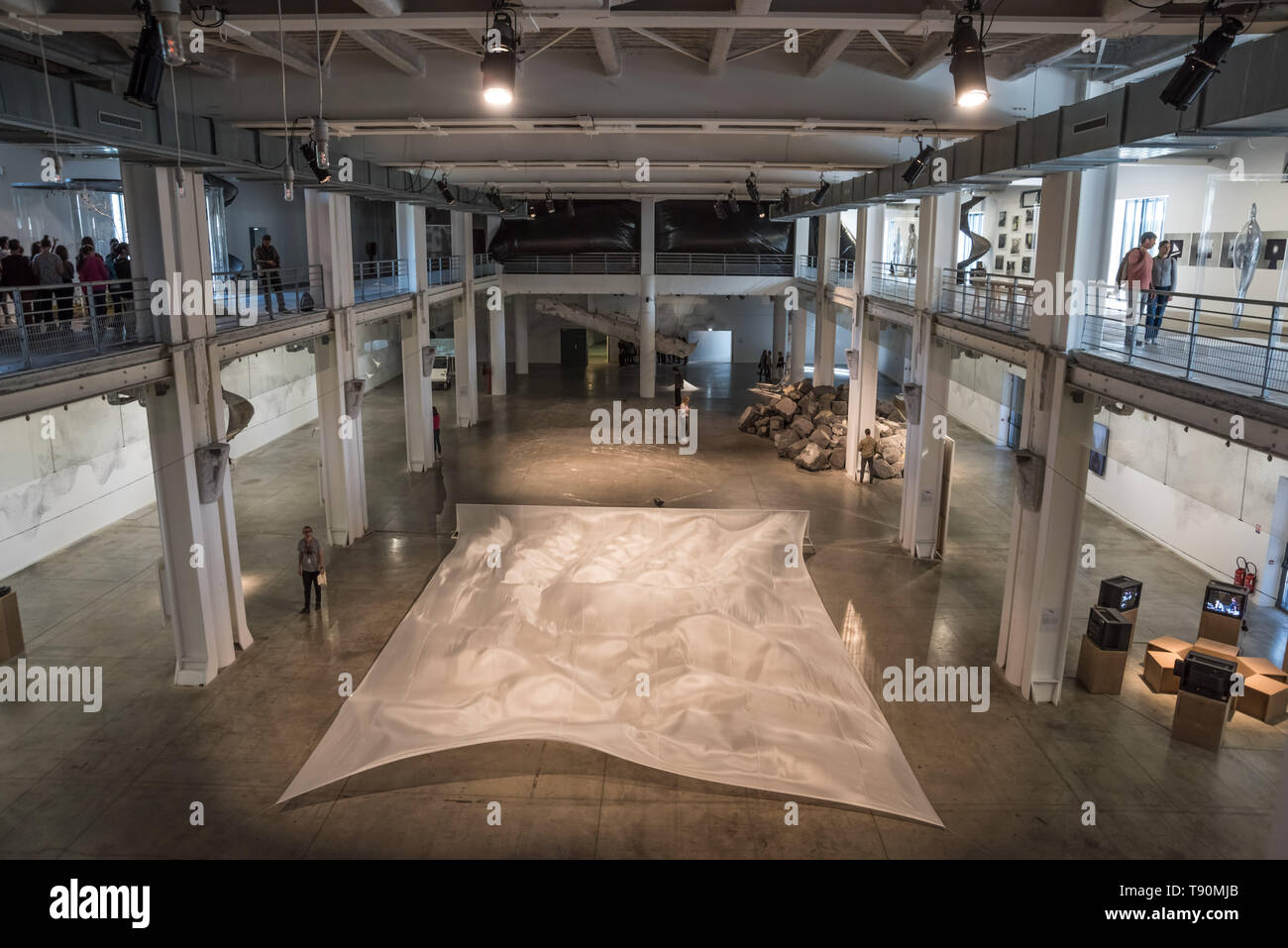 Lyon, Stadtentwicklungsgebiet ZAC Confluence, La Sucriere, 14e Biennale ...