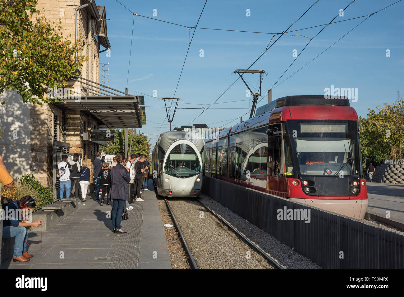 Lyon, Flughafenbahn Rhonexpress Stock Photo - Alamy