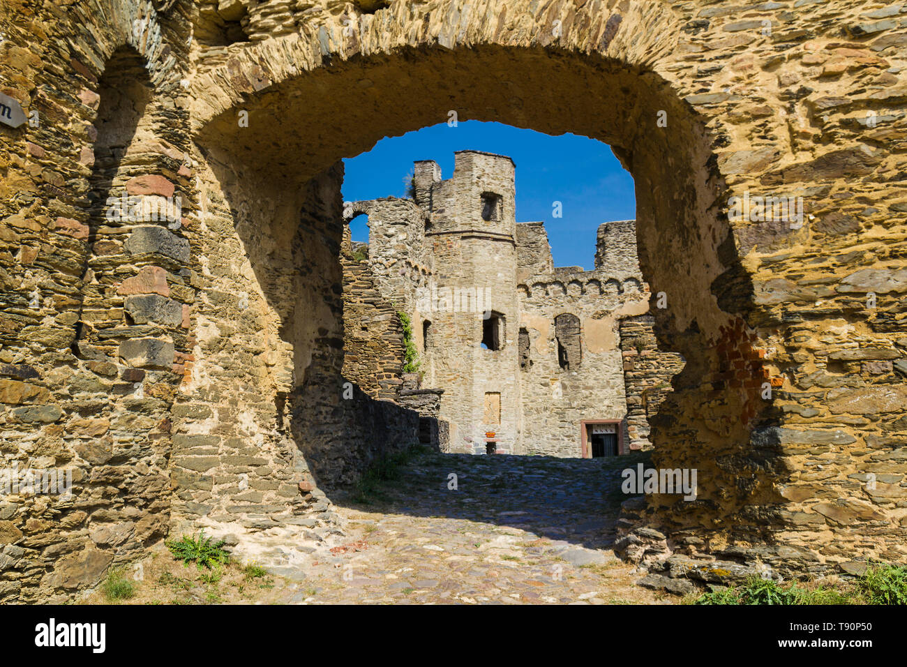 Burg rheinfels castle hi-res stock photography and images - Alamy