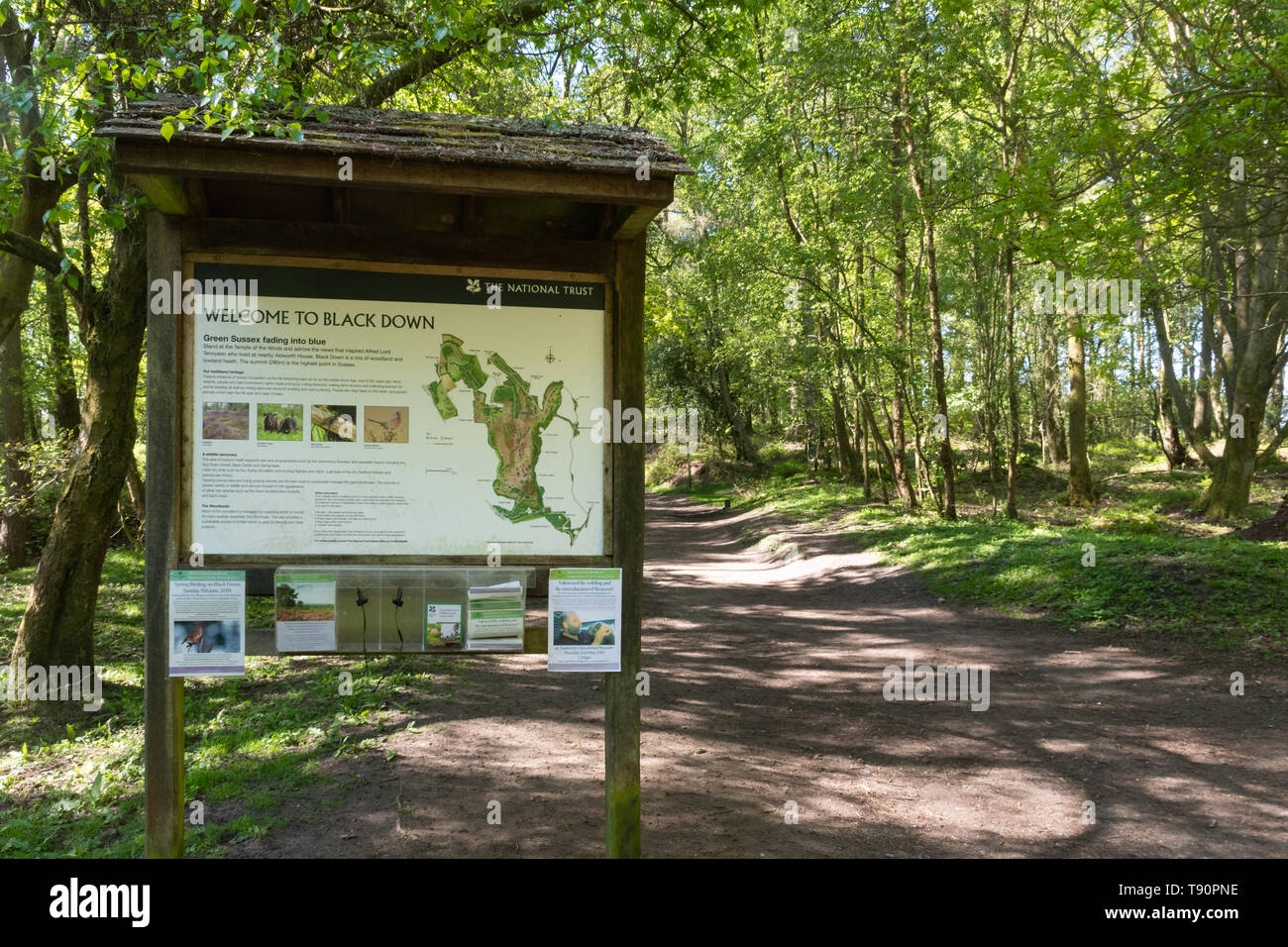 Map sign board hi-res stock photography and images - Alamy