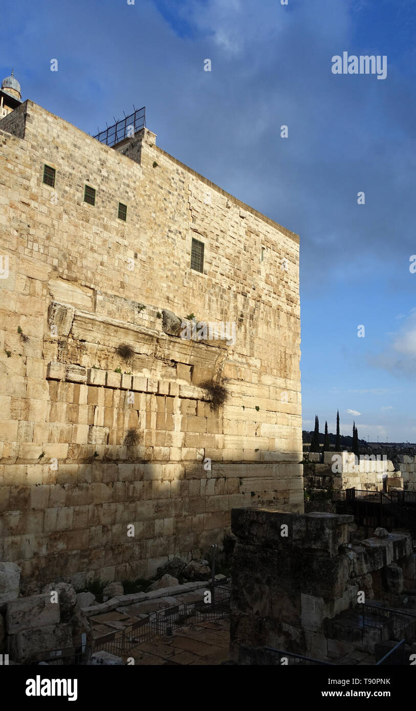 Robinson arch hi-res stock photography and images - Alamy