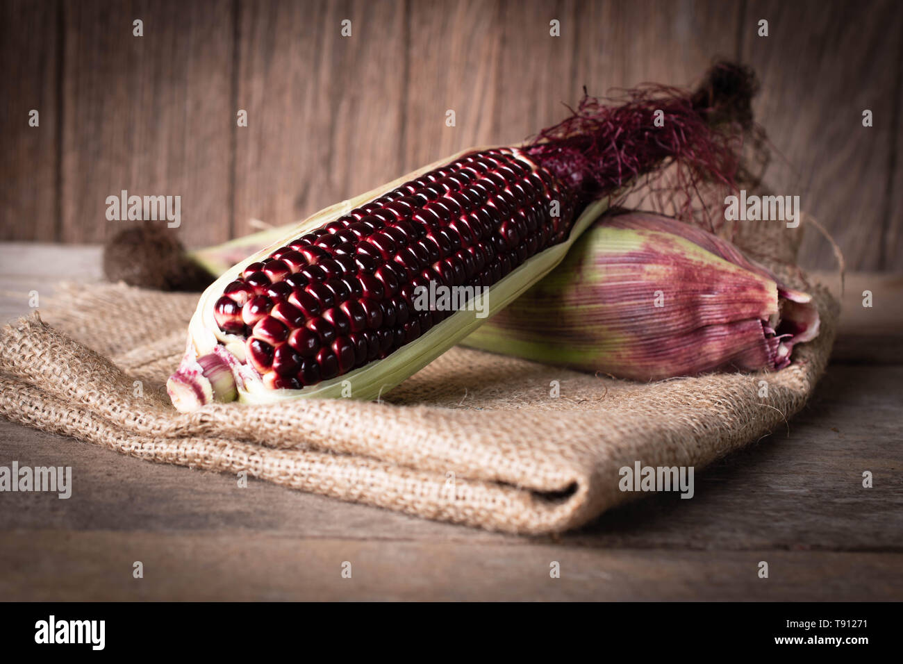 Siam Ruby Queen is super sweet corn with red color, can be eaten fresh ...