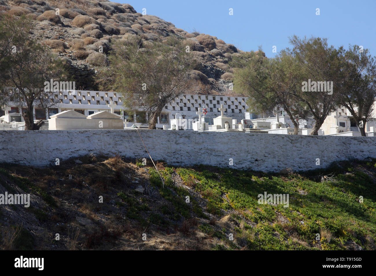 Port Korissia Kea Island Greece Graveyard Stock Photo - Alamy