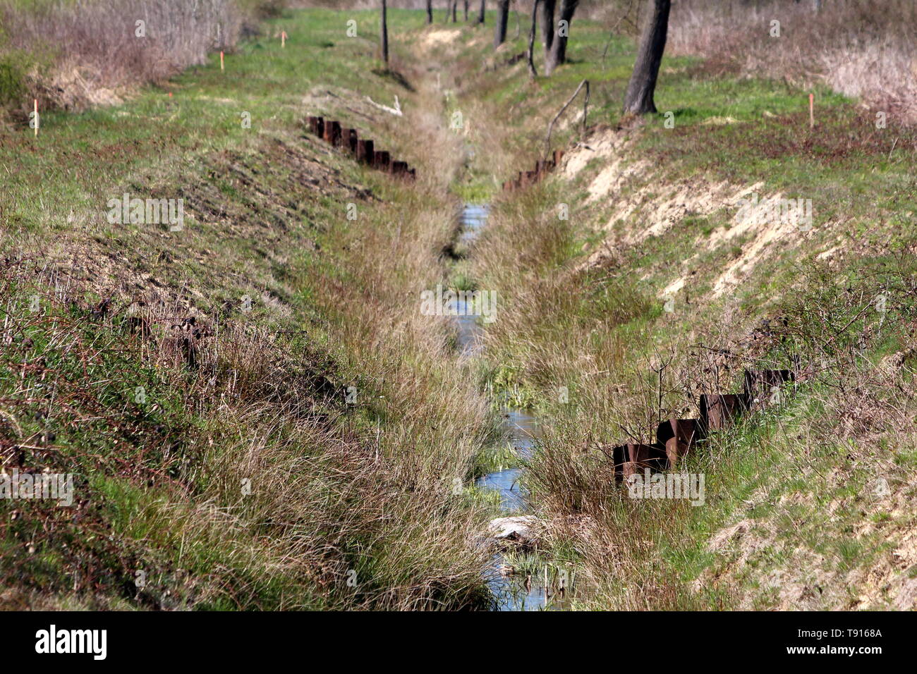 Dried water channel hi-res stock photography and images - Alamy