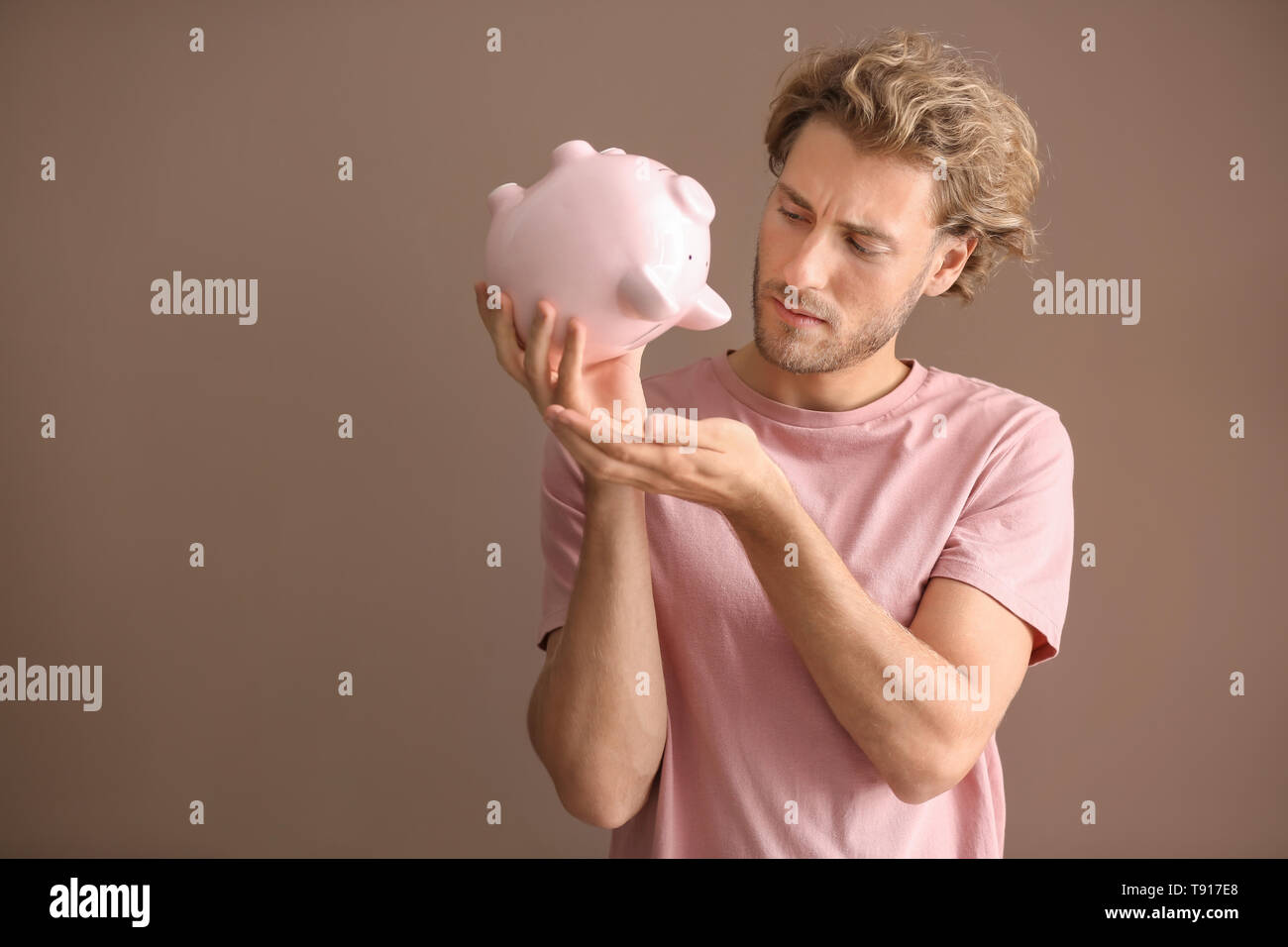 Tipping money man hi-res stock photography and images - Alamy