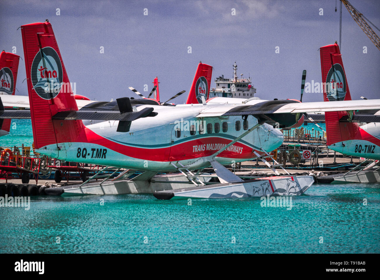 This unique photo shows the ancient but airworthy Maldives seaplanes ...