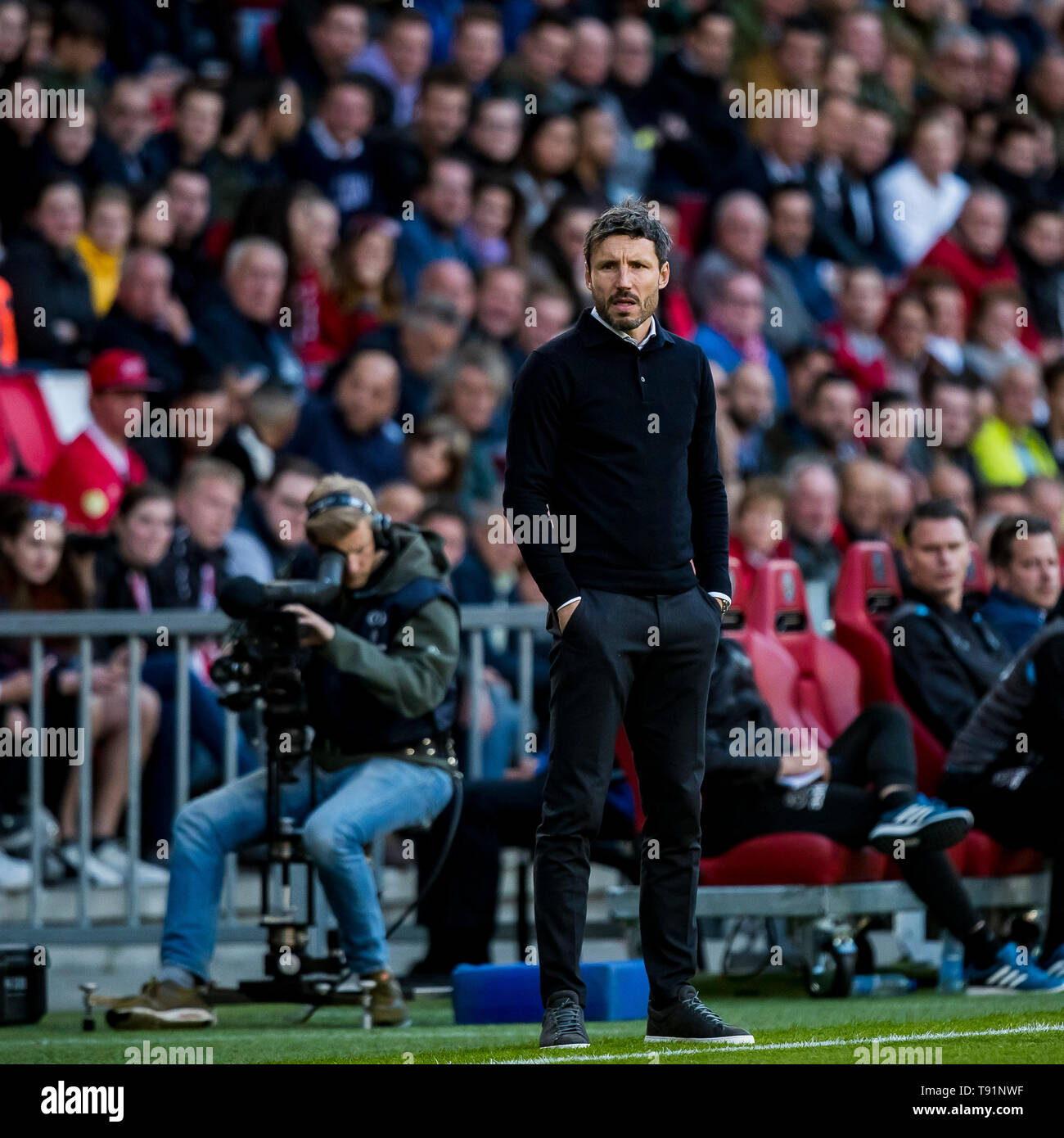 Philips stadium mark van bommel hi-res stock photography and images - Alamy