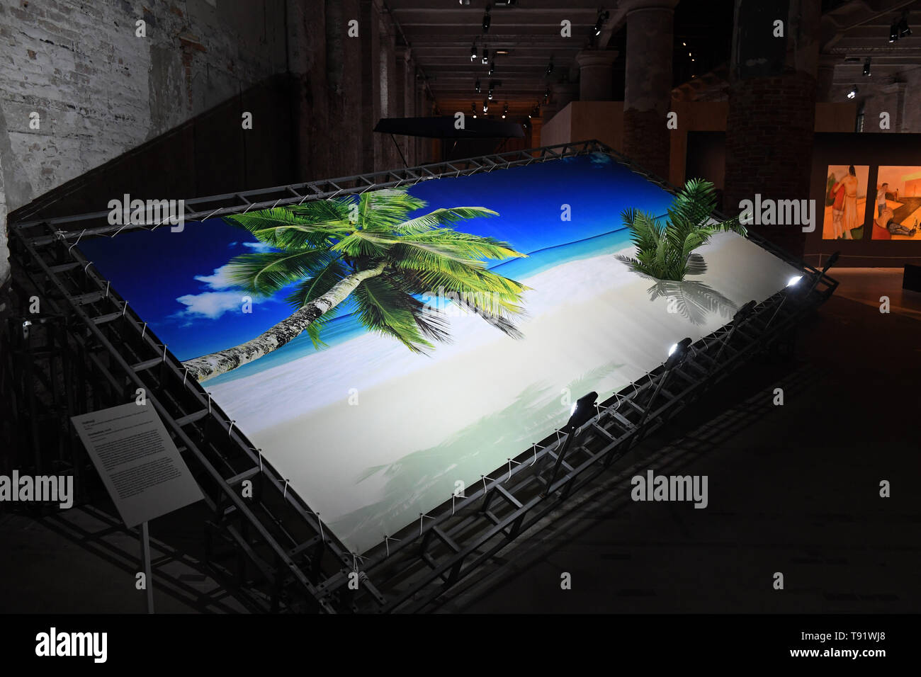 Artist nabuqi hi-res stock photography and images - Alamy