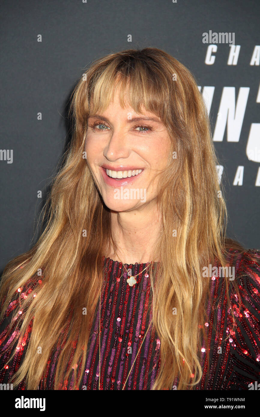 Kelly lynch poster hi-res stock photography and images - Alamy