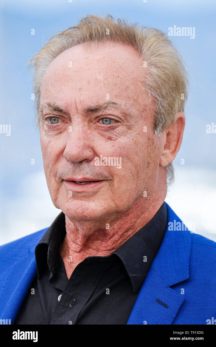 Cannes, France. 16th May, 2019. German actor Udo Kier poses at a photocall for Bacurau on ...
