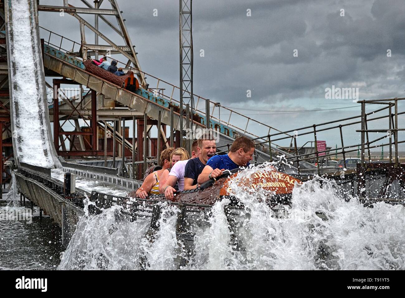 Riding the log hi-res stock photography and images - Alamy