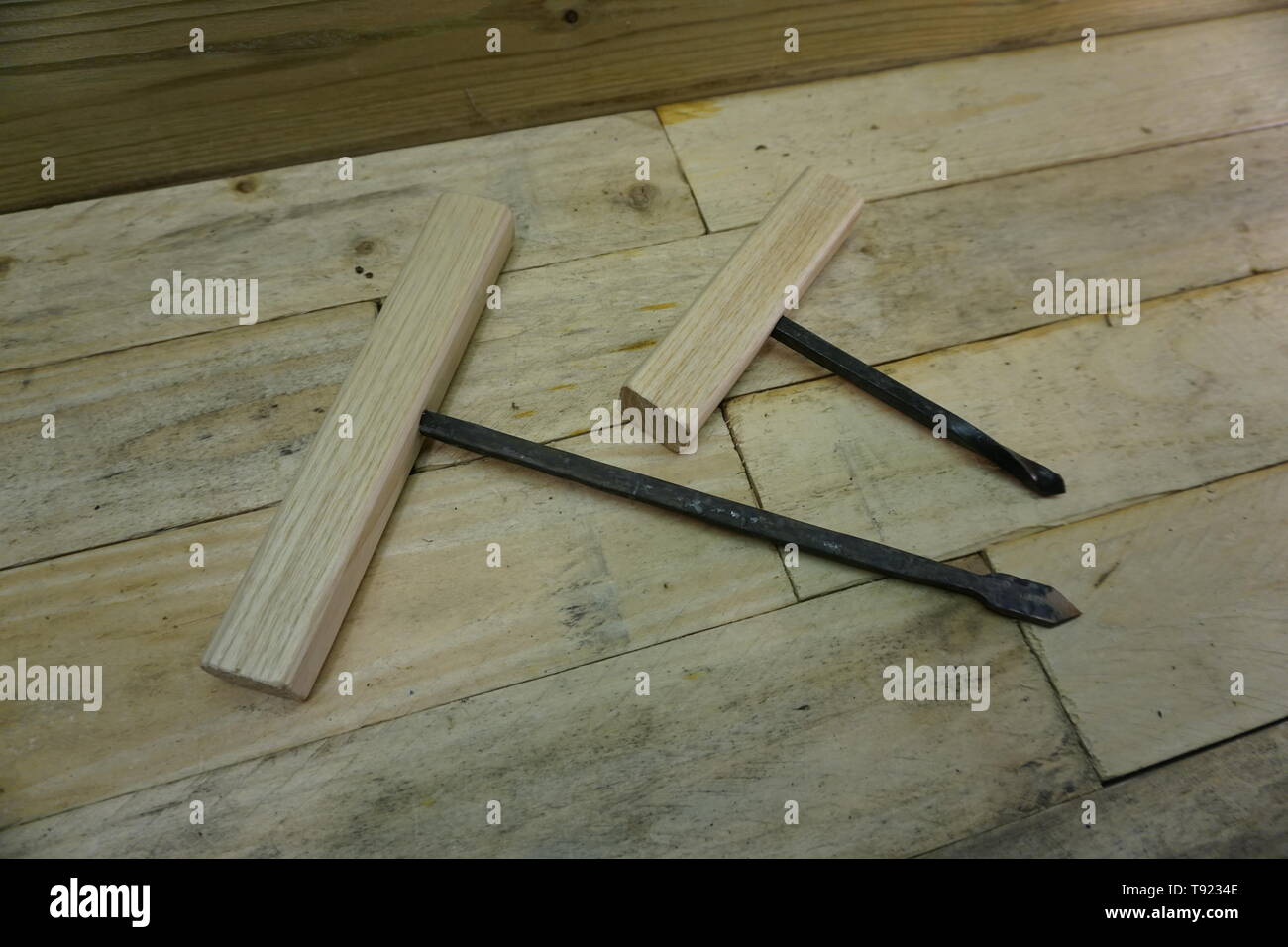 Medieval woodworkers hi-res stock photography and images - Alamy