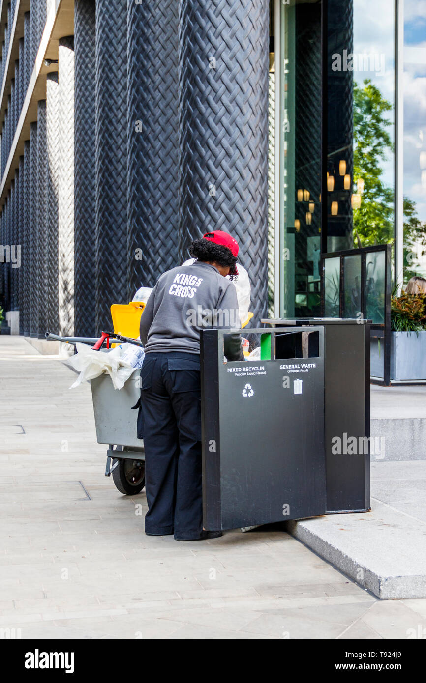 Cleaner worker uk hi-res stock photography and images - Alamy