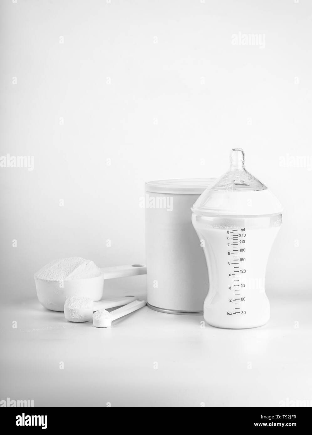 Measuring jar plastic Black and White Stock Photos & Images - Alamy