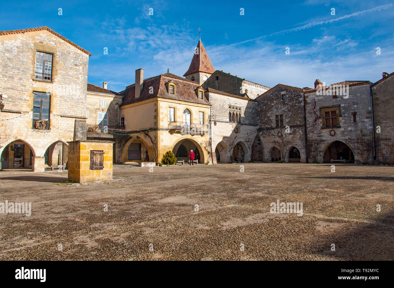 The village of Monpazier, in the Dordogne-Périgord region, France ...