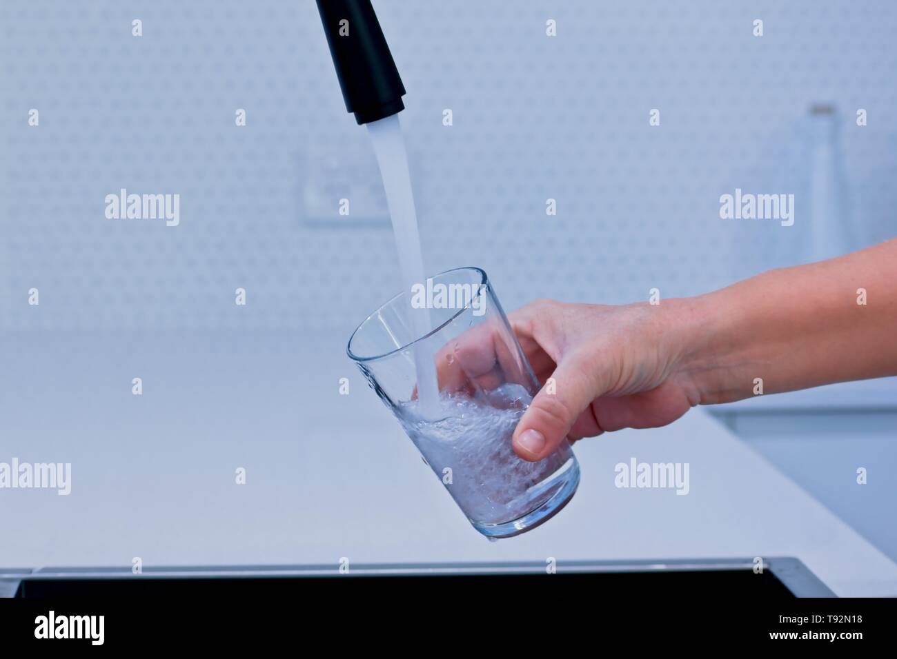 From tap to glass hi-res stock photography and images - Alamy