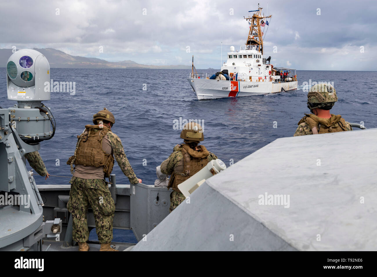 Island class patrol boat hi-res stock photography and images - Alamy