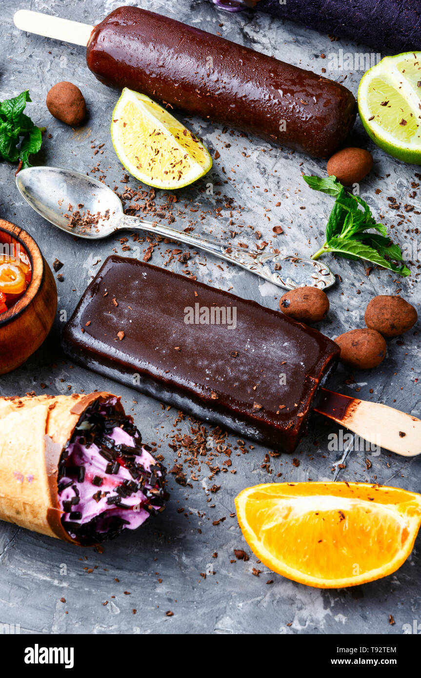 Frozen dessert selection hi-res stock photography and images - Alamy