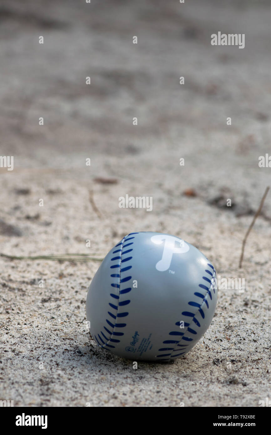 Kids phillies baseball hi-res stock photography and images - Alamy