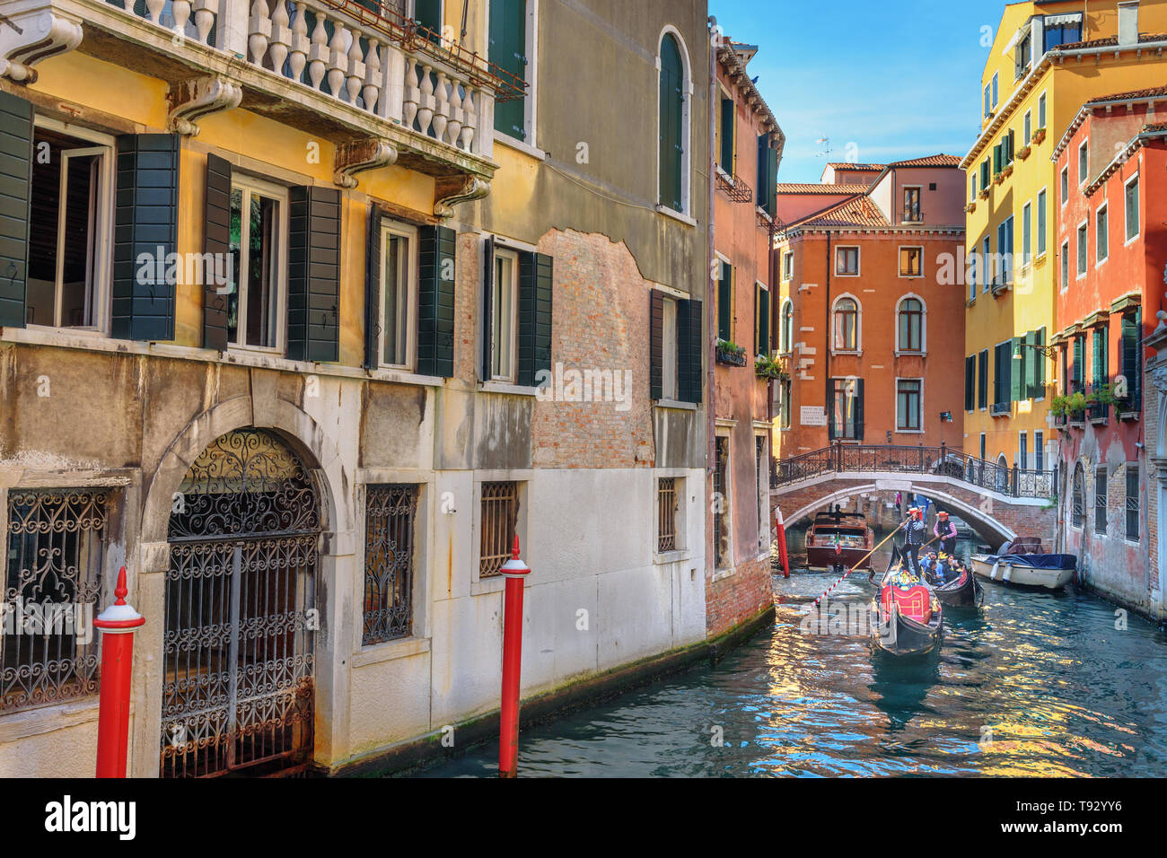 Venice, Italy - October 23, 2018: Gondolas on Canal Rio de San Zulian Stock Photo - Alamy