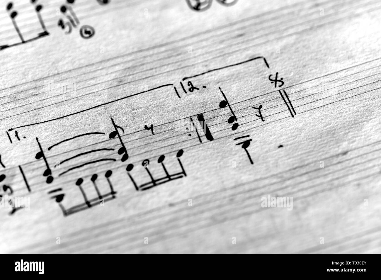 Musical notes border Black and White Stock Photos & Images - Alamy