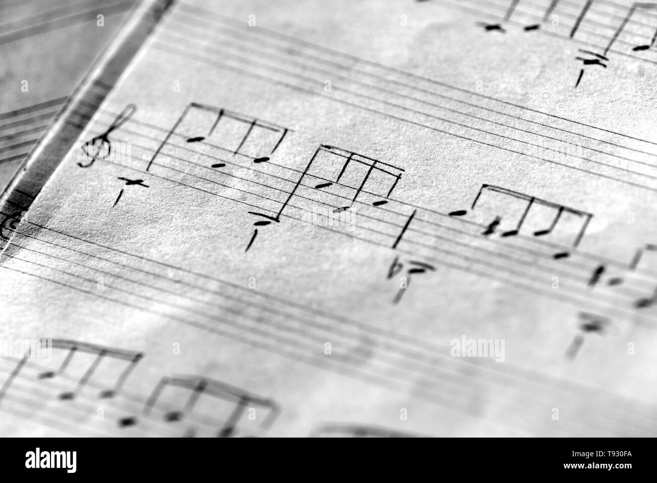 Old music notes hi-res stock photography and images - Alamy