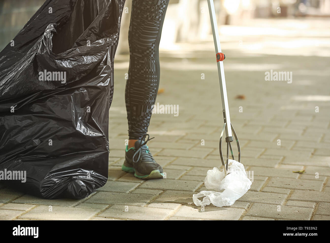 Grabber stick hi-res stock photography and images - Alamy