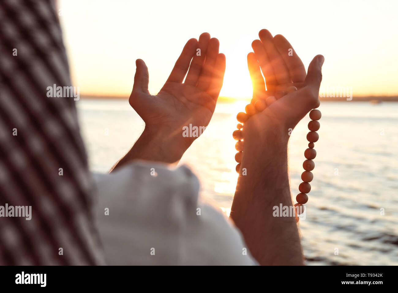 Muslim man praying allah near hi-res stock photography and images - Alamy
