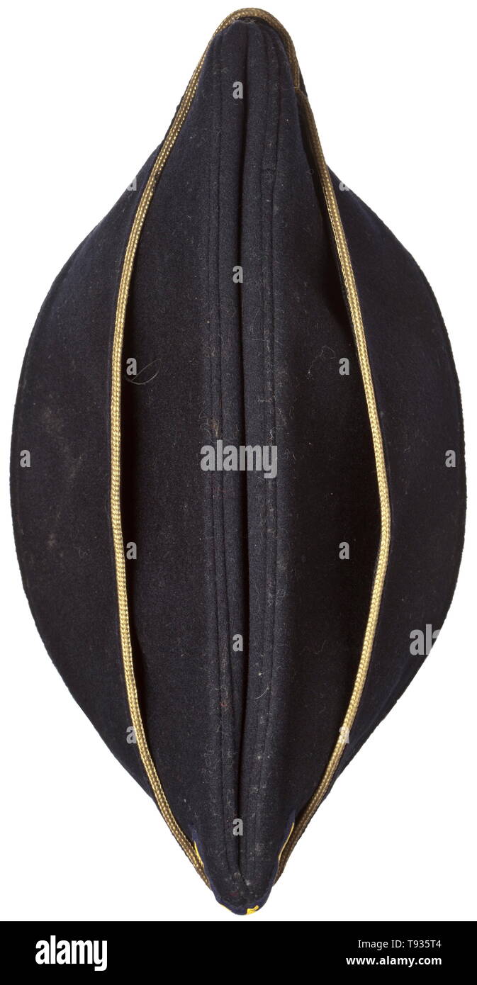 A "Schiffchen" on-board cap for officers of the Kriegsmarine Depot ...