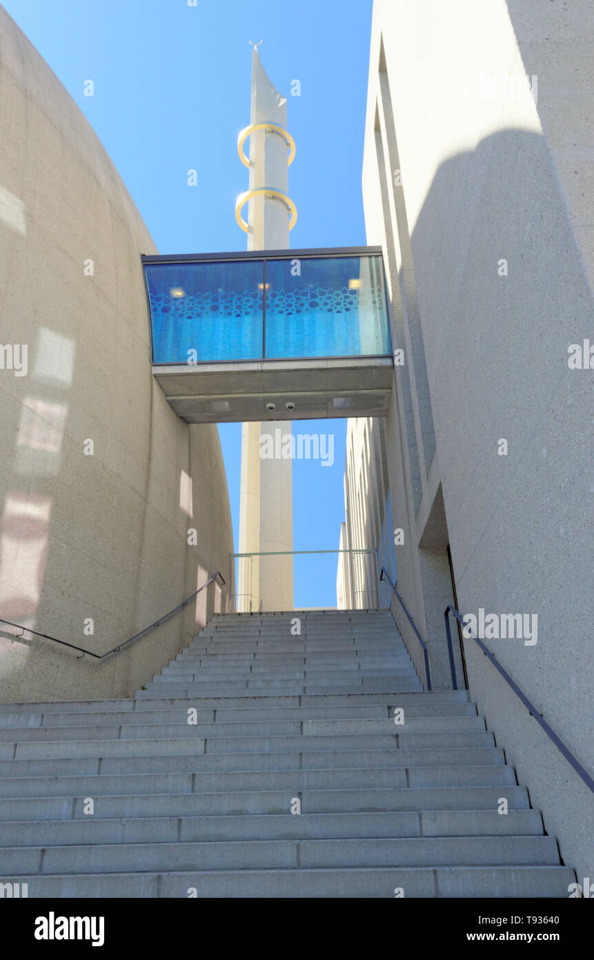 Central Mosque in Cologne Ehrenfeld, side entrance Stock Photo - Alamy