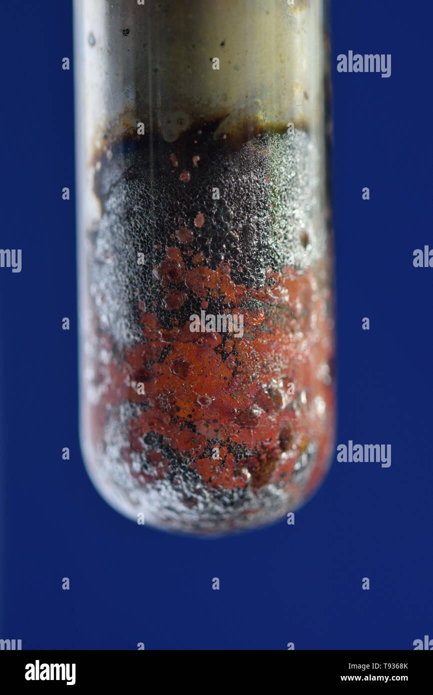 Elemental Copper formed in a chemical reaction Stock Photo - Alamy