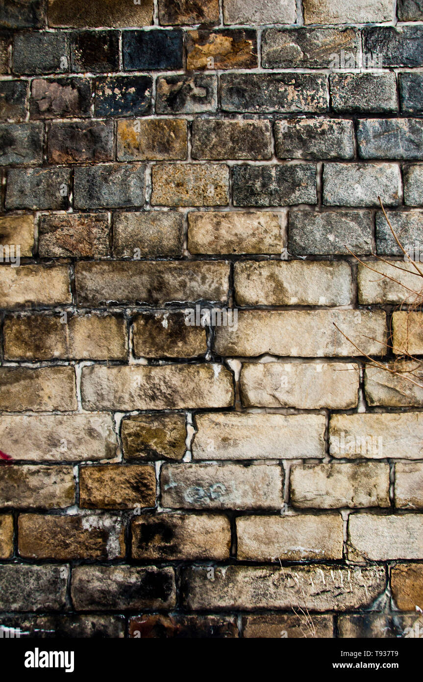 Old bricks hi-res stock photography and images - Alamy