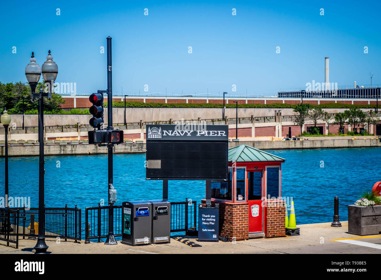 Chicago navy pier park sign hi-res stock photography and images - Alamy