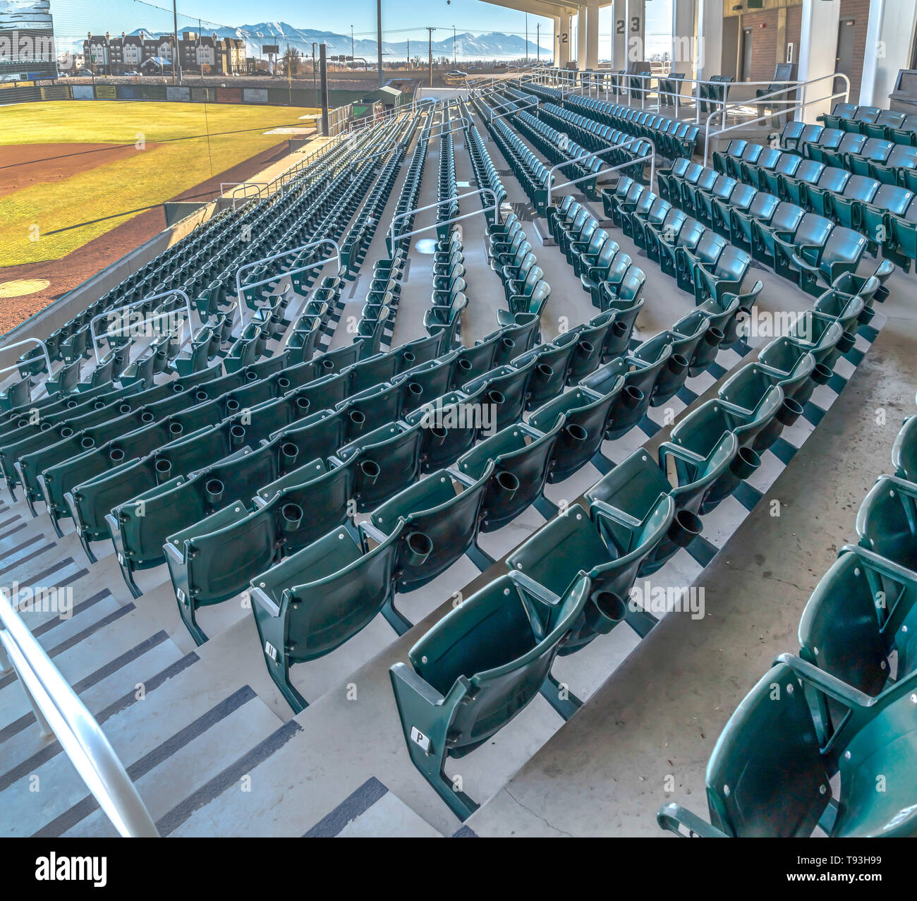 Tiered stadium hi-res stock photography and images - Alamy