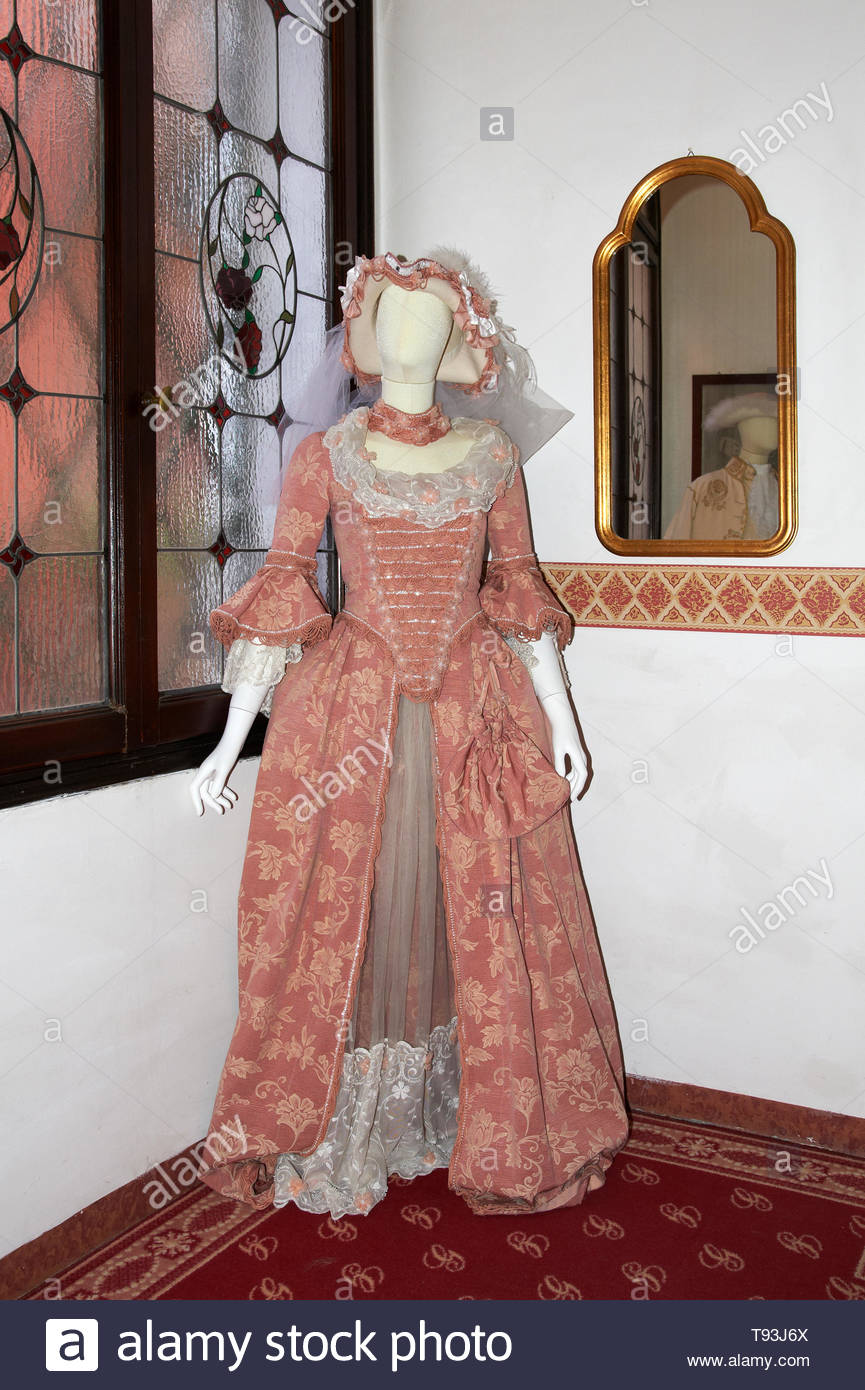 1700 Clothes High Resolution Stock Photography and Images - Alamy