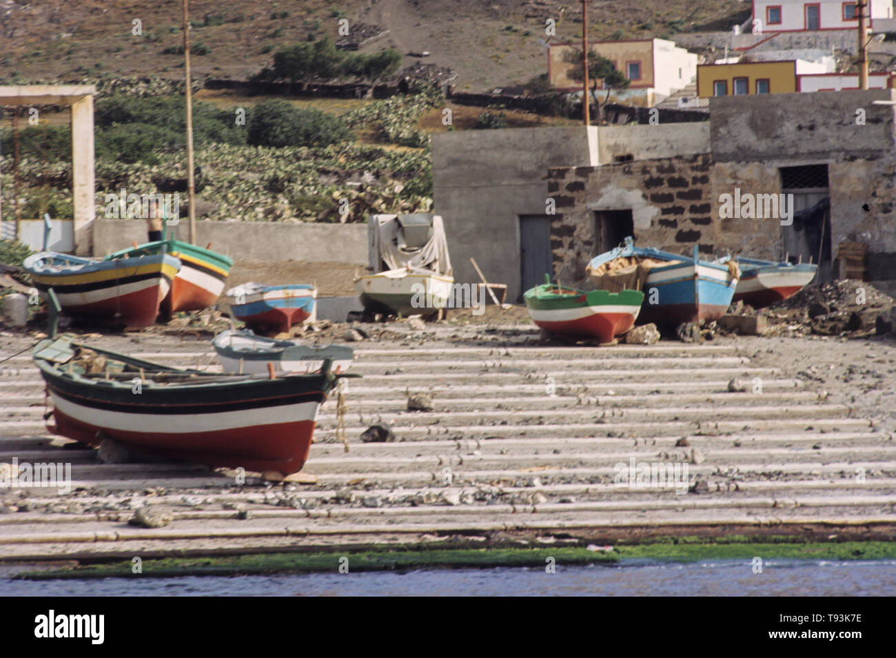 Linosa hi-res stock photography and images - Alamy