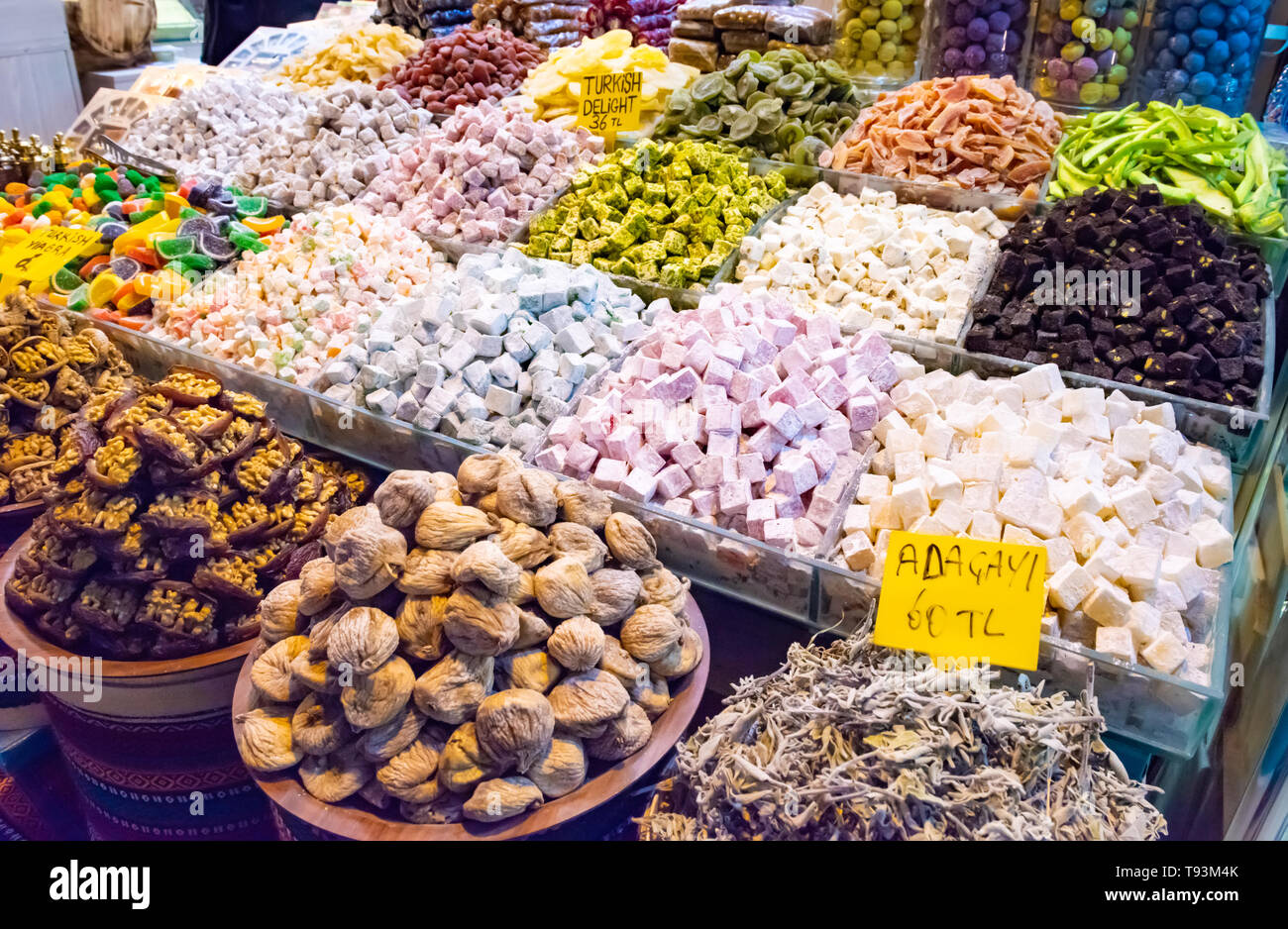 Gourmet candy fruit fruits nuts hi-res stock photography and images - Alamy